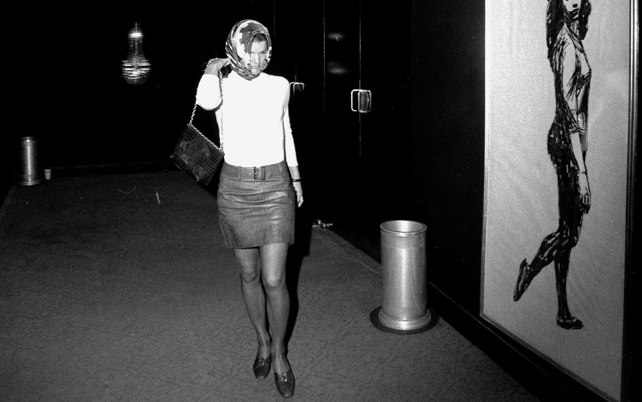 Storia della minigonna di Mary Quant attraverso 20 star iconiche che l'hanno indossata. FOTO