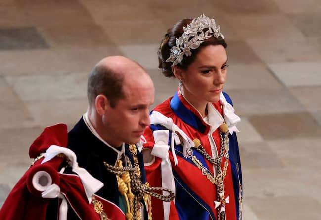 Kate Middleton all'incoronazione di Re Carlo III, l'abito è ...