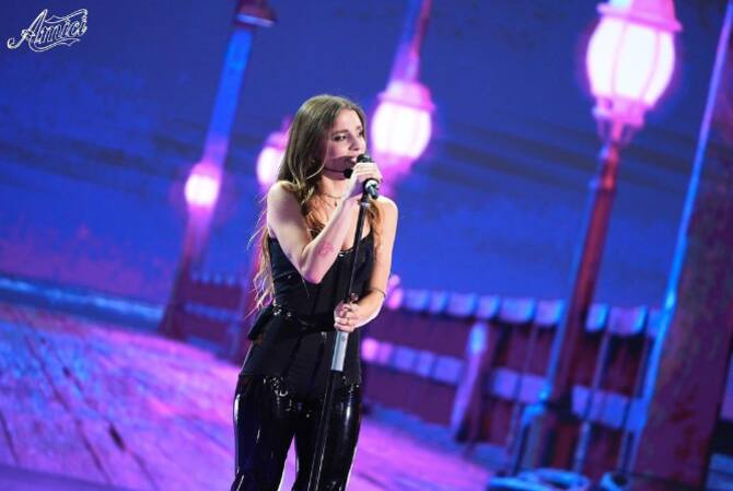 Angelina Mango presenta l'album Voglia di Vivere: l'intervista di Sky TG24