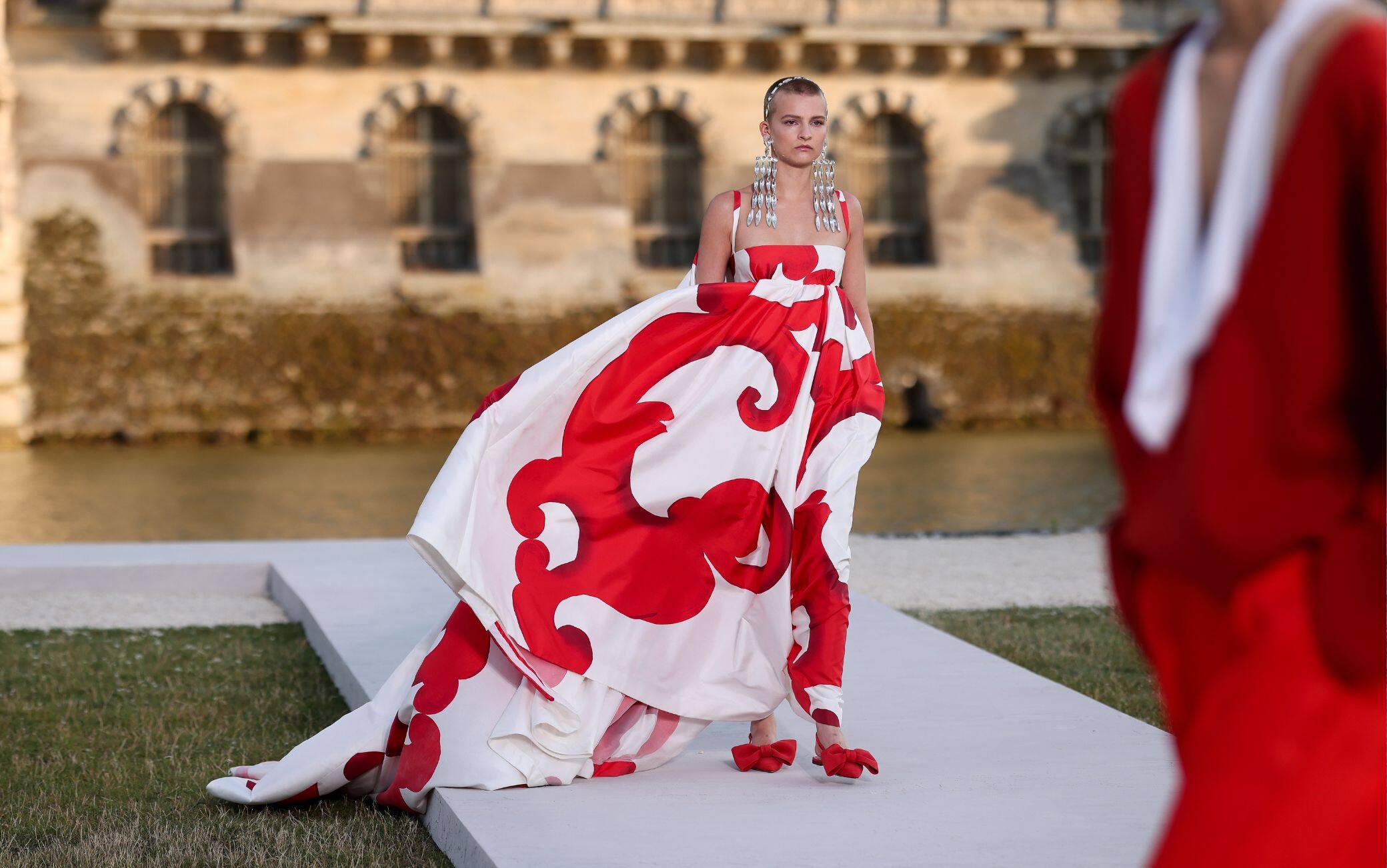 Moda, Maison Valentino sigla la partnership con Meta per gli avatar ...