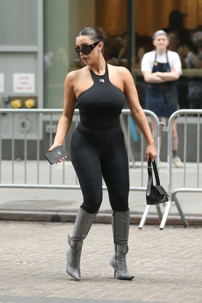 Chi è Bianca Censori, la nuova 'moglie' di Kanye West. FOTO