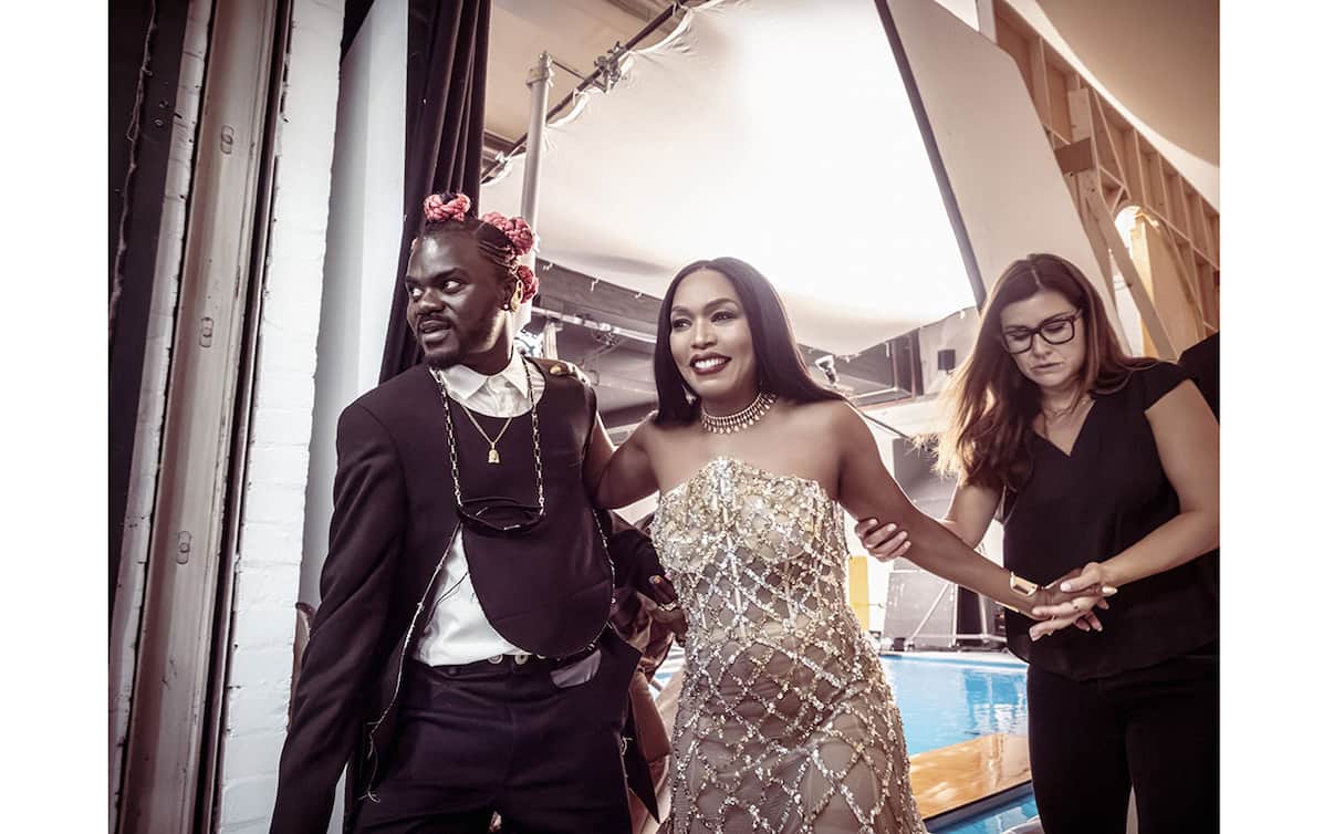 Calendario Pirelli 2024, gli scatti del backstage di Prince Gyasi FOTO ...