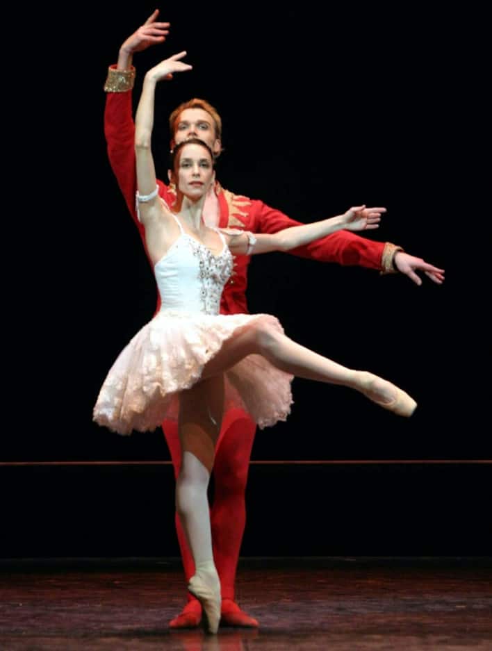 Ballerini classici, gli italiani più famosi da Carla Fracci a Roberto ...