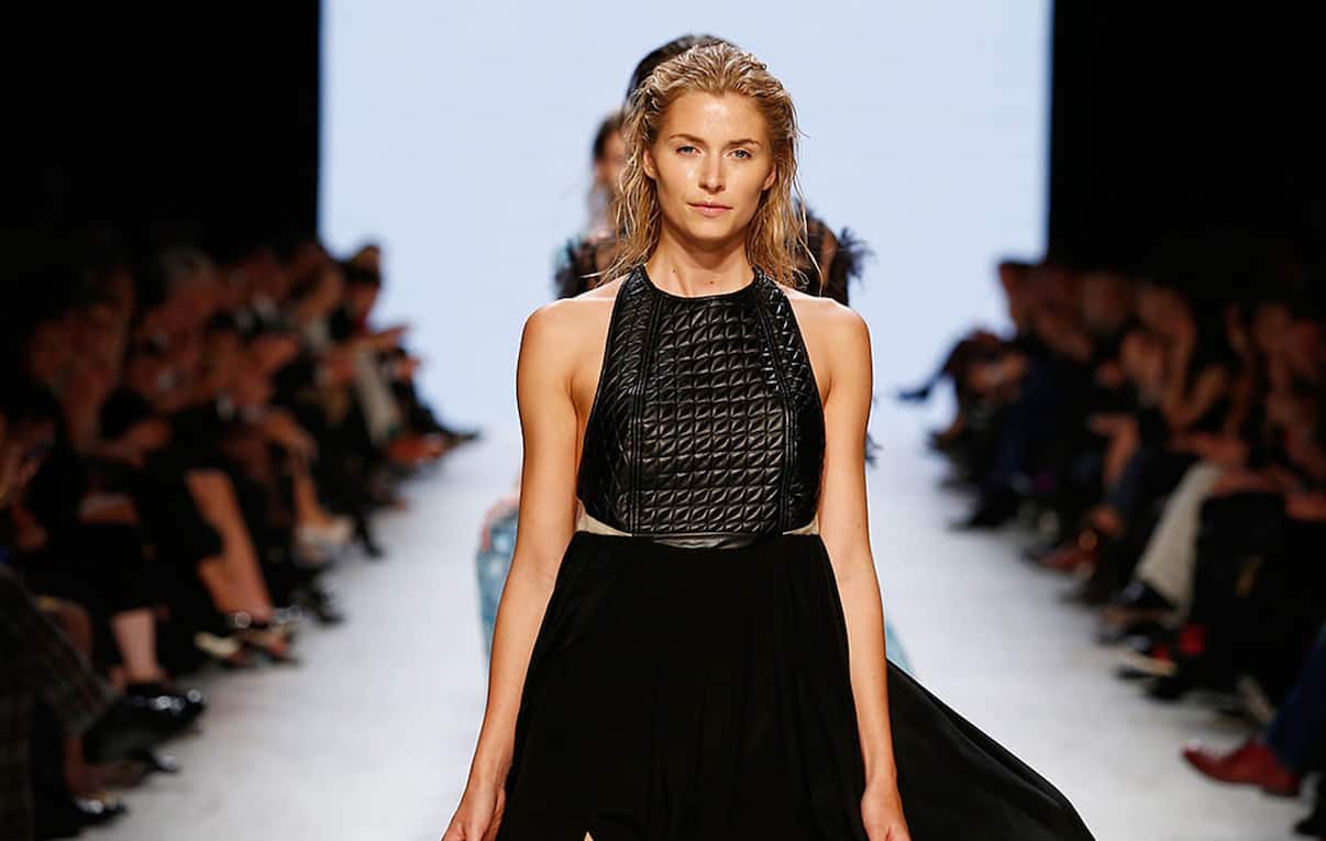 Claudia Schiffer compie 50 anni: da Heidi Klum a Toni Garrn, le 'eredi ...