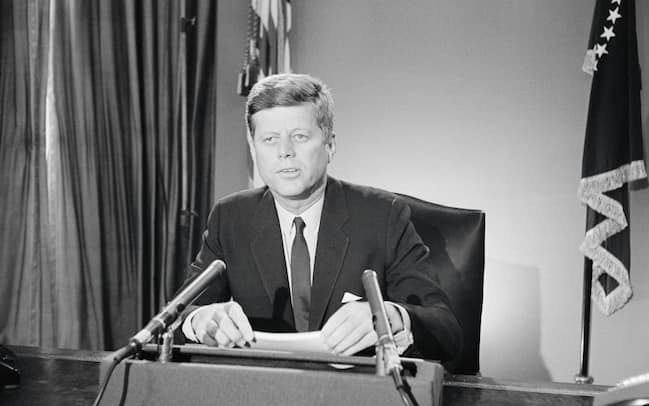 John Fitzgerald Kennedy, 15 attori che hanno interpretato l'ex presidente Usa. FOTO | Sky TG24