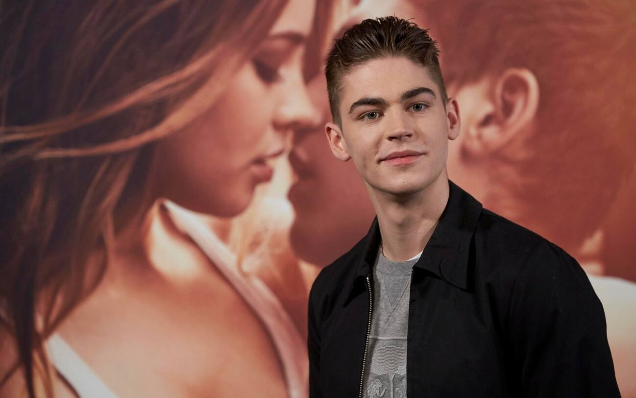 After, il cast del film con Josephine Langford e Hero Fiennes-Tiffin. FOTO