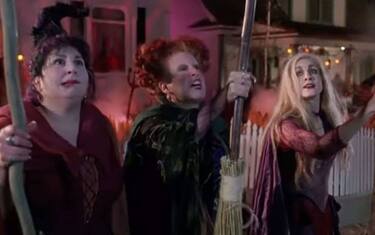 Hocus Pocus, arriva il set LEGO del cottage delle sorelle Sanderson