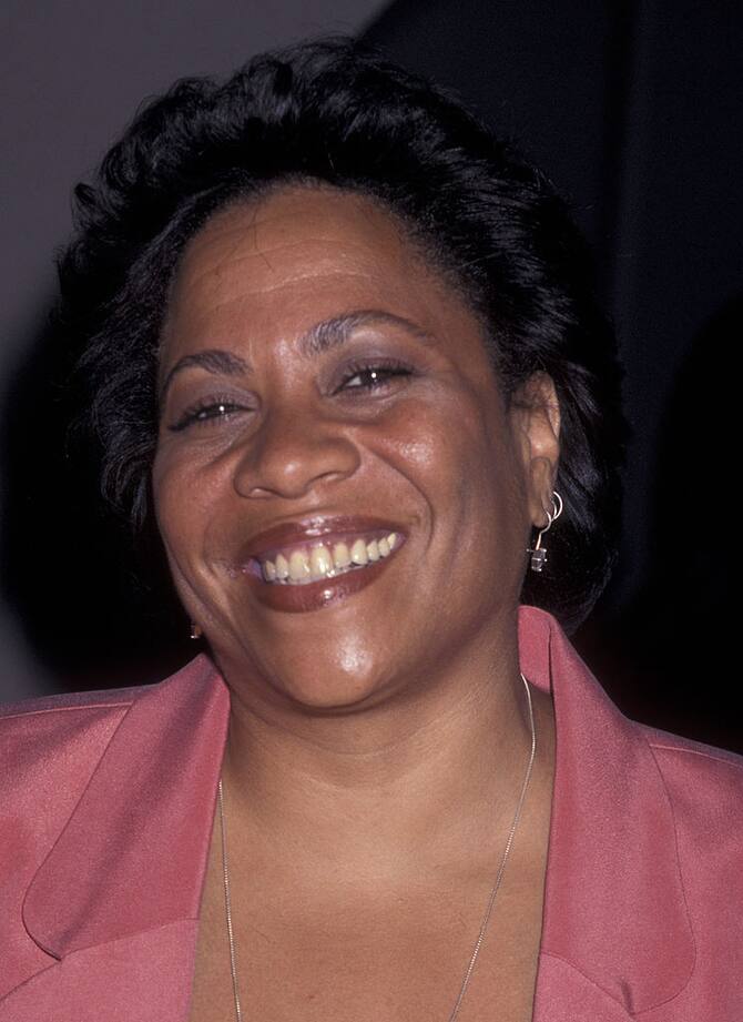 Addio a Denise Dowse, l'attrice aveva 64 anni. FOTOSTORIA I Sky Tg24