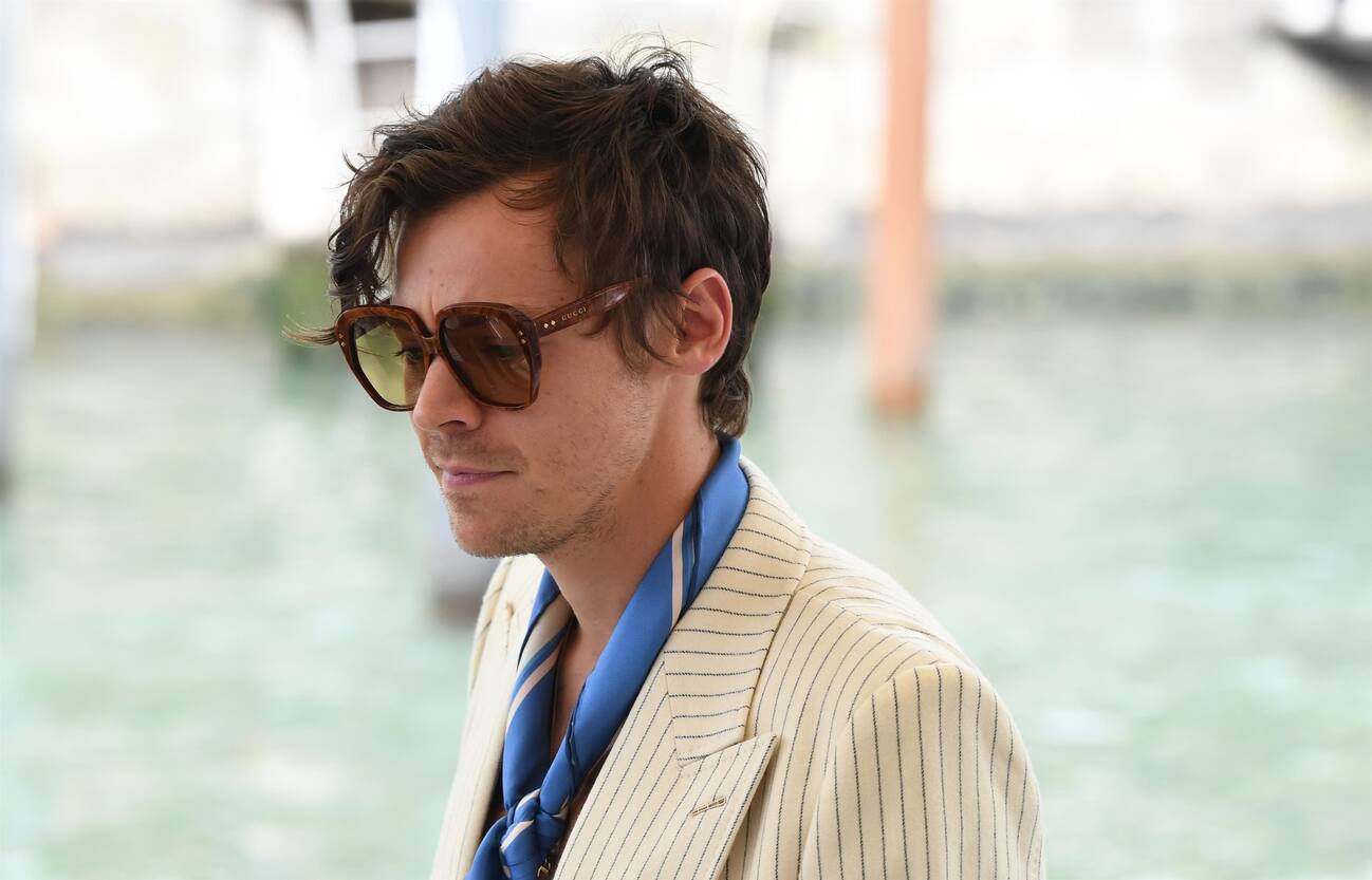 Mostra del Cinema di Venezia, l'arrivo di Harry Styles al Lido I Sky Tg24