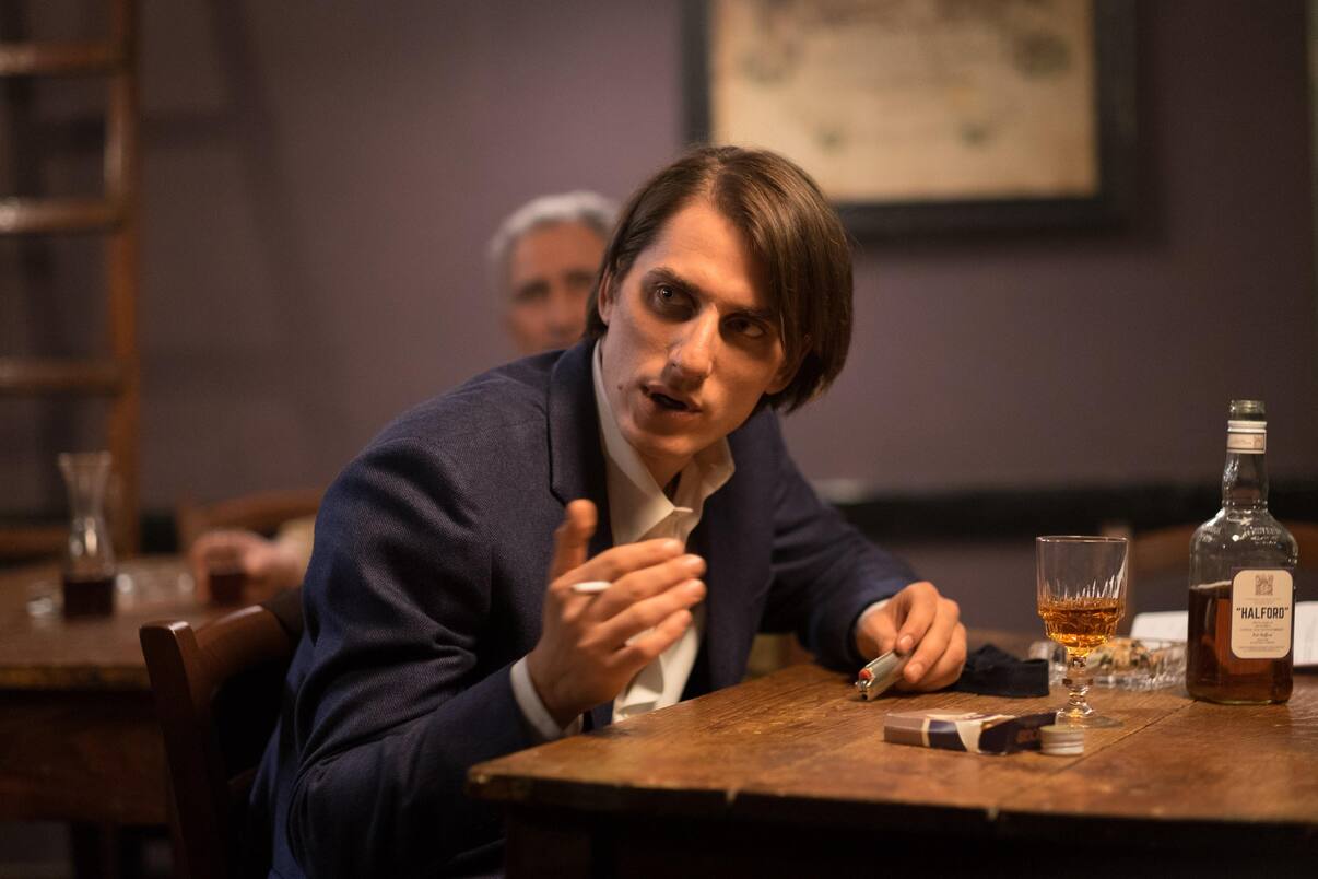 Luca Marinelli, i suoi personaggi più iconici dallo Zingaro a Benito ...