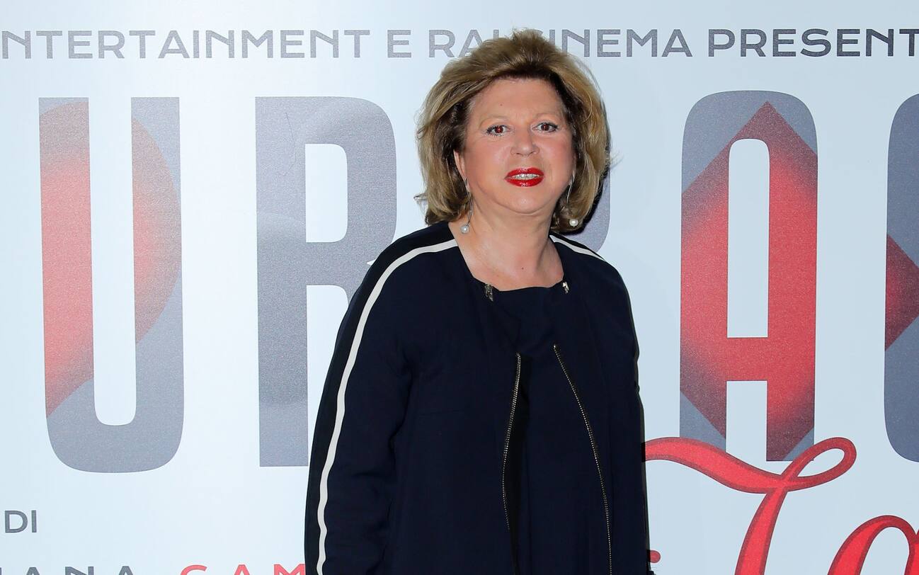 Burraco Fatale, il cast del film con Claudia Gerini e Angela Finocchiaro