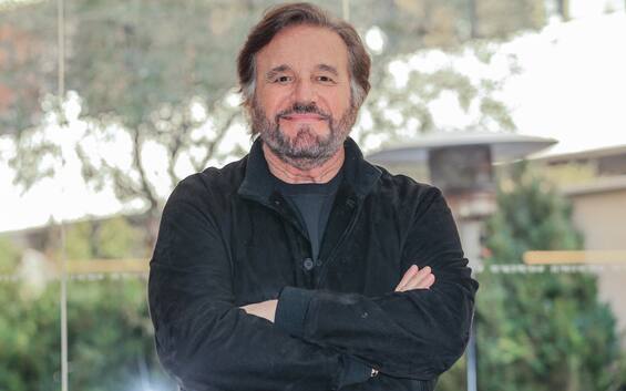 Christian De Sica, il trailer del cinepanettone Natale A Tutti I Costi