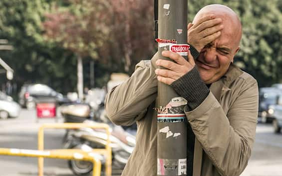 Confusi e felici, il cast del film con Claudio Bisio e Marco Giallini