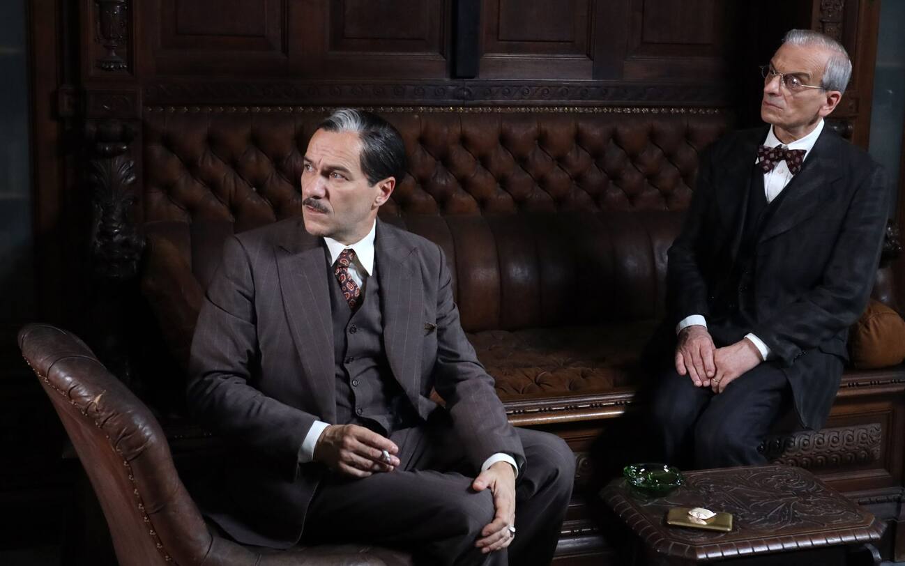 Filumena Marturano, il cast del film con Vanessa Scalera e Massimiliano ...