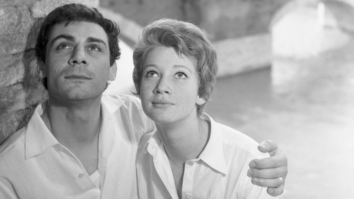 Carla Gravina compie 80 anni, la fotostoria dell'attrice italiana | Sky ...