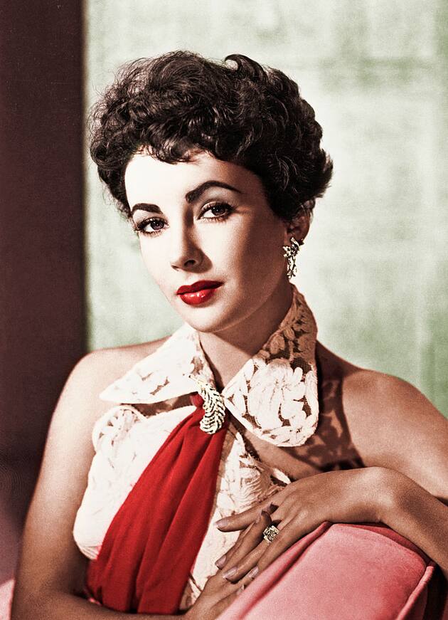 Elizabeth Taylor, 90 anni fa nasceva la diva dagli occhi viola | skytg24
