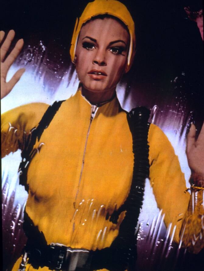 Addio a Raquel Welch, icona del cinema che stregò il mondo con un ...