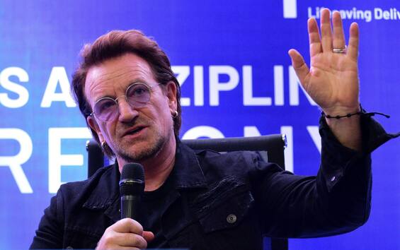 Bono ha raccontato di quando si è svegliato alla Casa Bianca dopo una ...