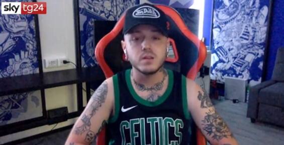 'Lazza-J,' il mixtape con inediti e collaborazioni | Sky TG24