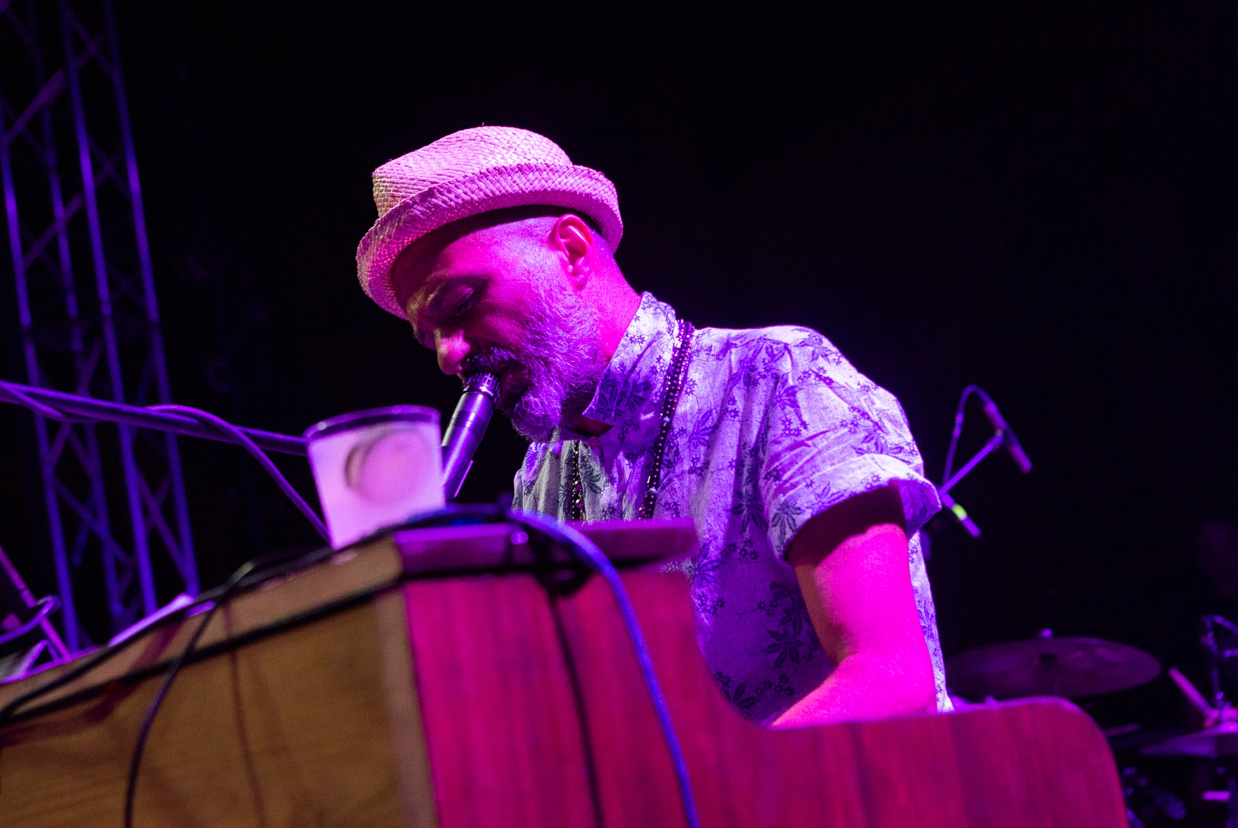 Il Golfo Mistico di Samuel arriva a Milano: recensione e scaletta | Sky ...