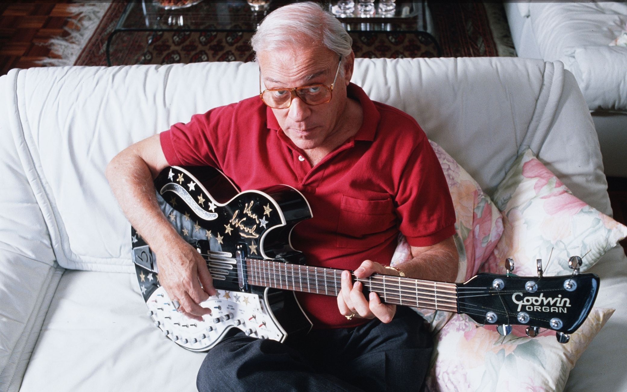 Chi era Peter Van Wood, il chitarrista di Renato Carosone