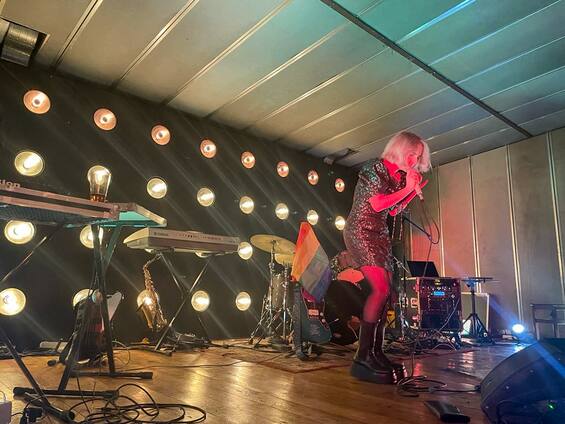 La musica riparte, Möly racconta il suo ritorno sul palco | Sky TG24