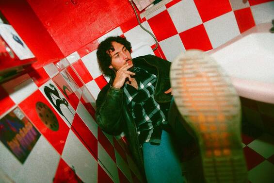 Sami River, La Tua Laurea è quello che siamo in stile sitcom: il video