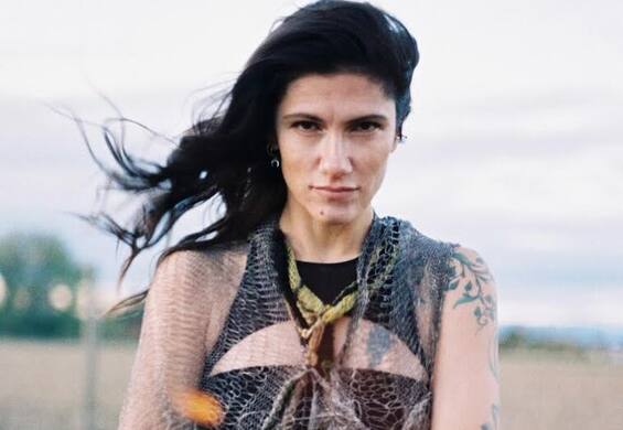 Come te nessuno mai, il nuovo singolo di Elisa in uscita il 16 dicembre
