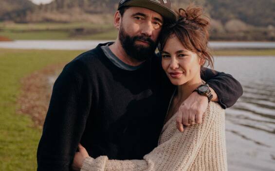 Due Rose, la nuova canzone dei Tiromancino con Enula: il testo | Sky TG24