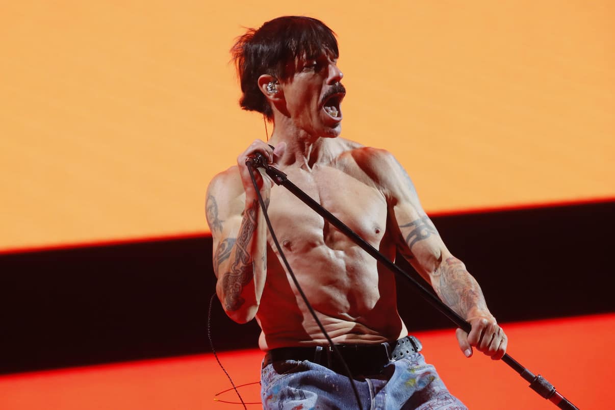 I 60 anni di Anthony Kiedis, le esibizioni cult del frontman dei Red ...