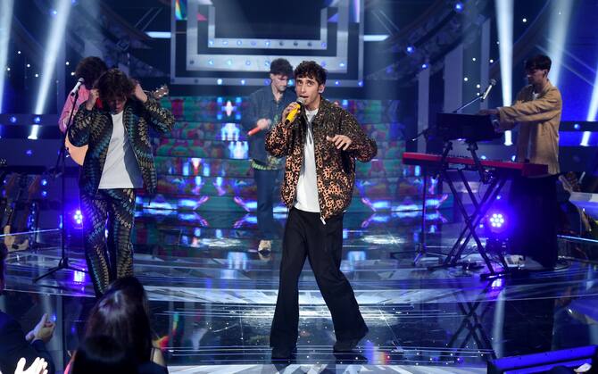 I cantanti di Sanremo 2023, chi sono i Colla Zio che sul palco dell ...