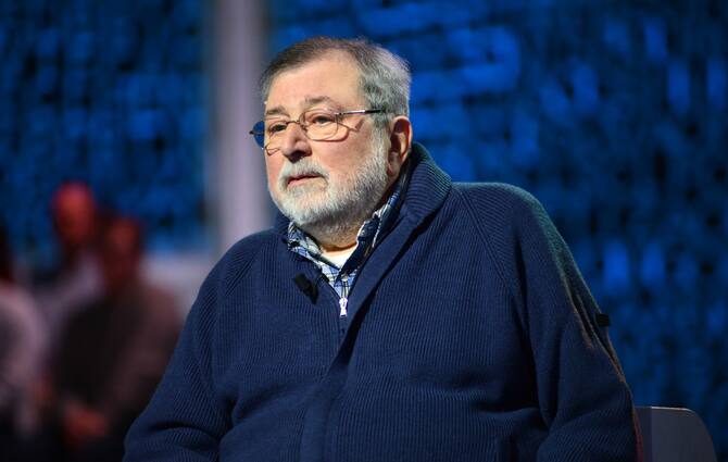 Compleanno Di Francesco Guccini Auguri Al Grande Cantautore Italiano