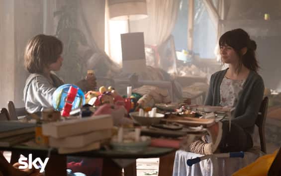 Anna, la serie tv di Ammaniti: Giulia Dragotto e Alessandro Pecorella ...