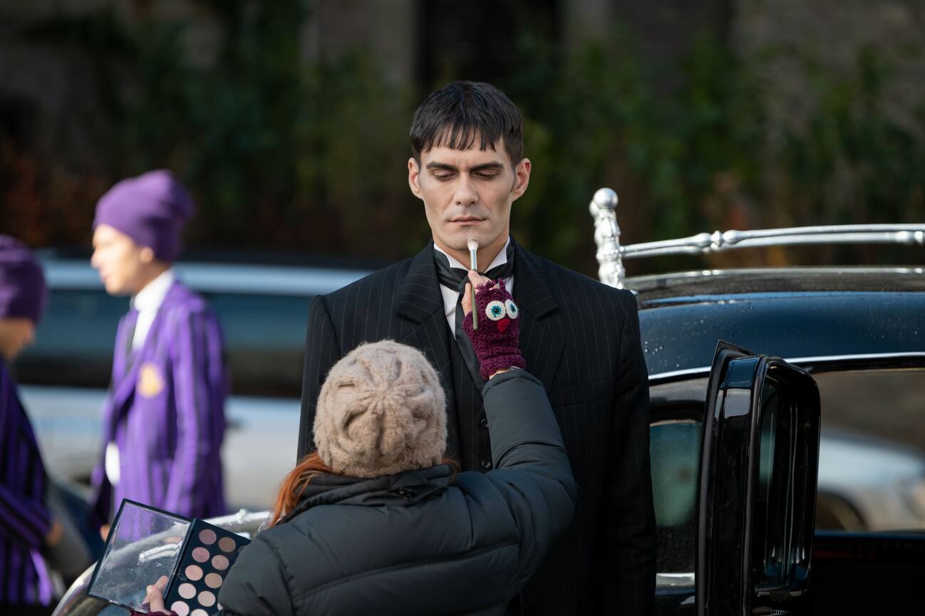 Mercoledì, il cast della serie tv di Tim Burton sulla Famiglia Addams ...
