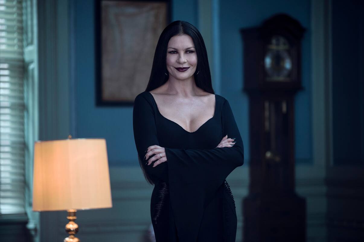 Mercoledì, il cast della serie tv di Tim Burton sulla Famiglia Addams ...