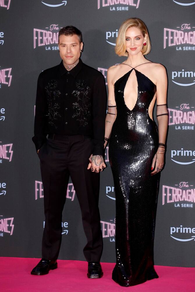 The Ferragnez 2, folla a Milano per la premiere con Chiara Ferragni e ...