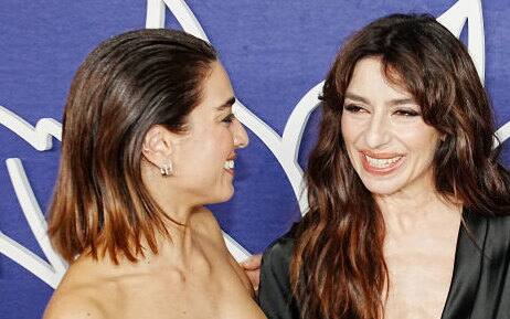 Sabrina Impacciatore e Simona Tabasco, le attrici italiane nominate ...