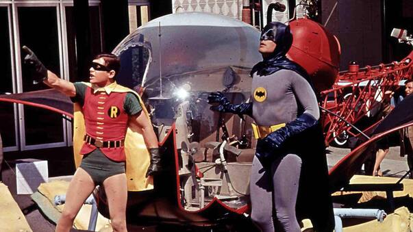 Batman, 56 anni fa il debutto della serie tv con Adam West | Sky TG24