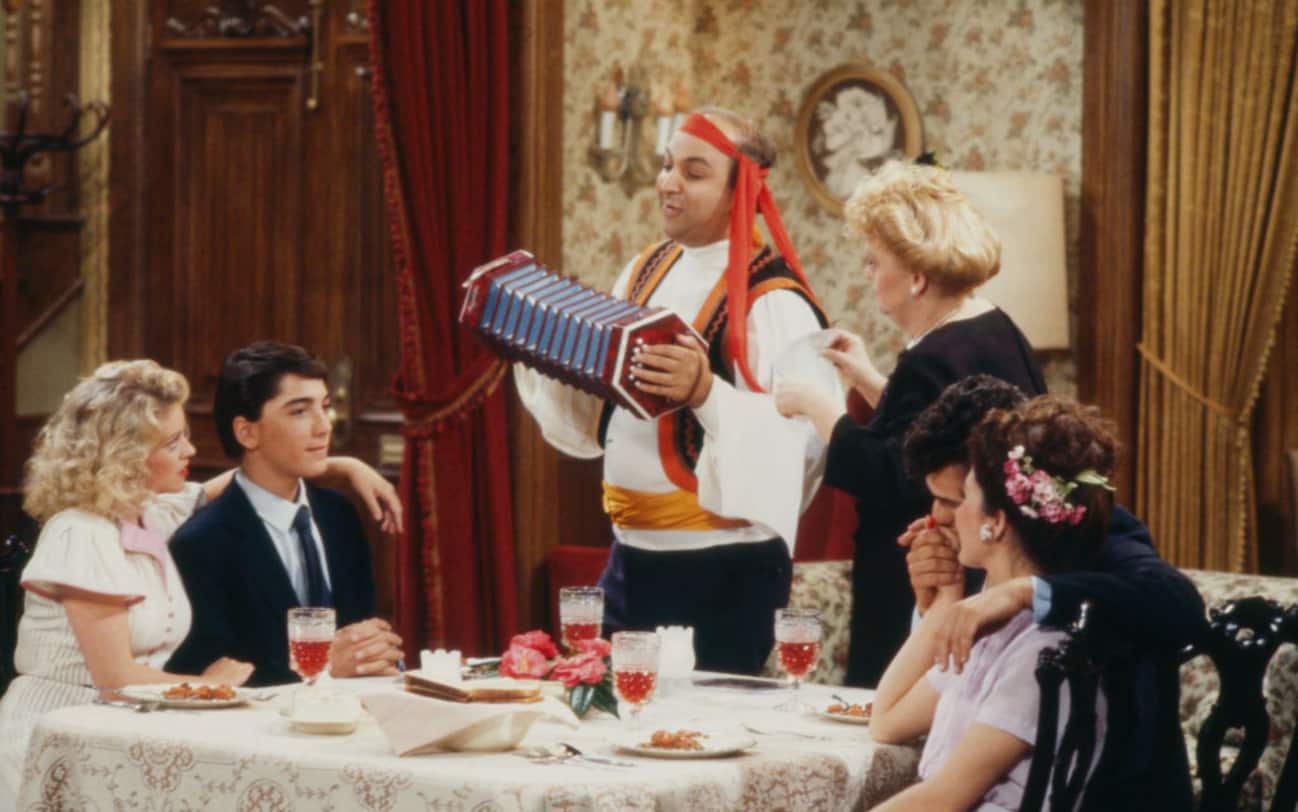 Da Visitors a Hazzard, le migliori serie tv degli Anni '80 | Sky Tg 24