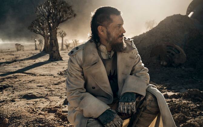 Travis Fimmel, da Vikings a Raised by Wolves: 29 foto dell'attore che ...