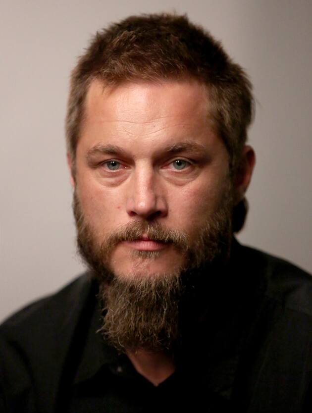 Travis Fimmel, da Vikings a Raised by Wolves: 29 foto dell'attore che ...