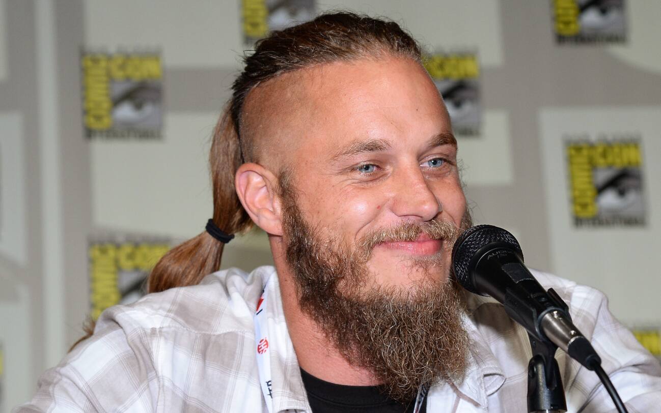 Travis Fimmel, da Vikings a Raised by Wolves: 29 foto dell'attore che ...