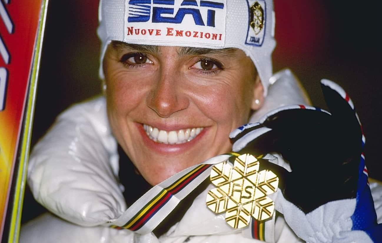Deborah Compagnoni, l'ex campionessa dello sci azzurro compie 50 anni. FOTO
