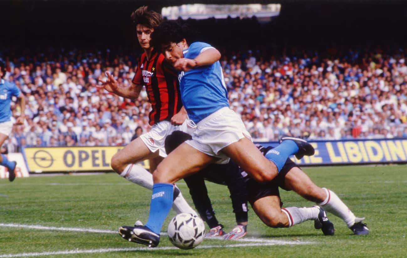 Maradona e il Napoli: gol, scudetti e momenti memorabili