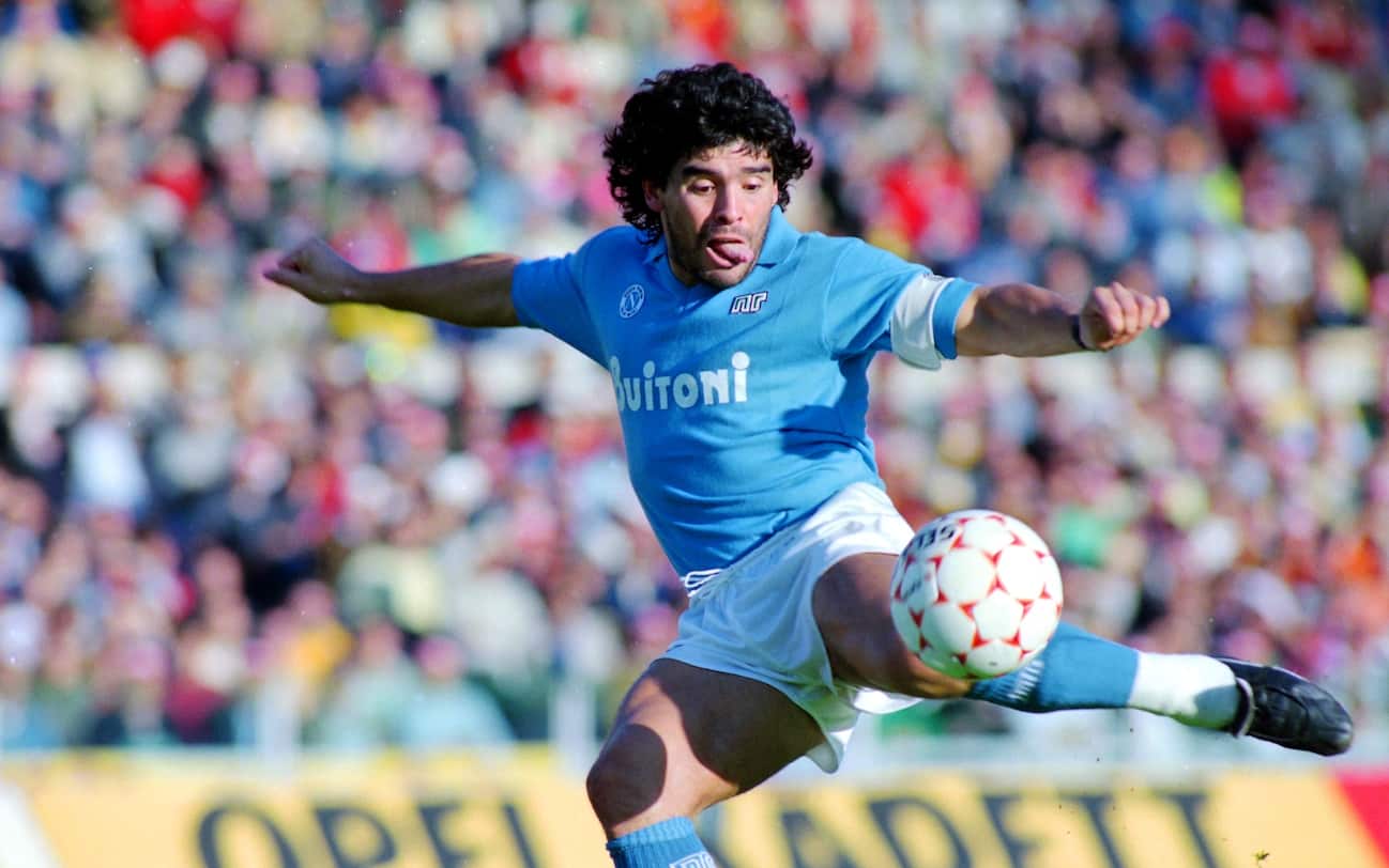 Giornata dei mancini, i calciatori più famosi: da Messi a Maradona