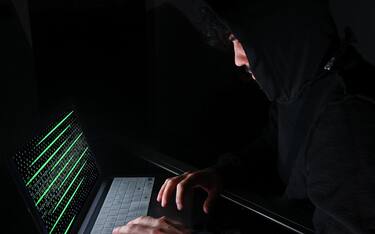 Problemi oggi Poste Italiane, non è attacco hacker: servizi bloccati a ...