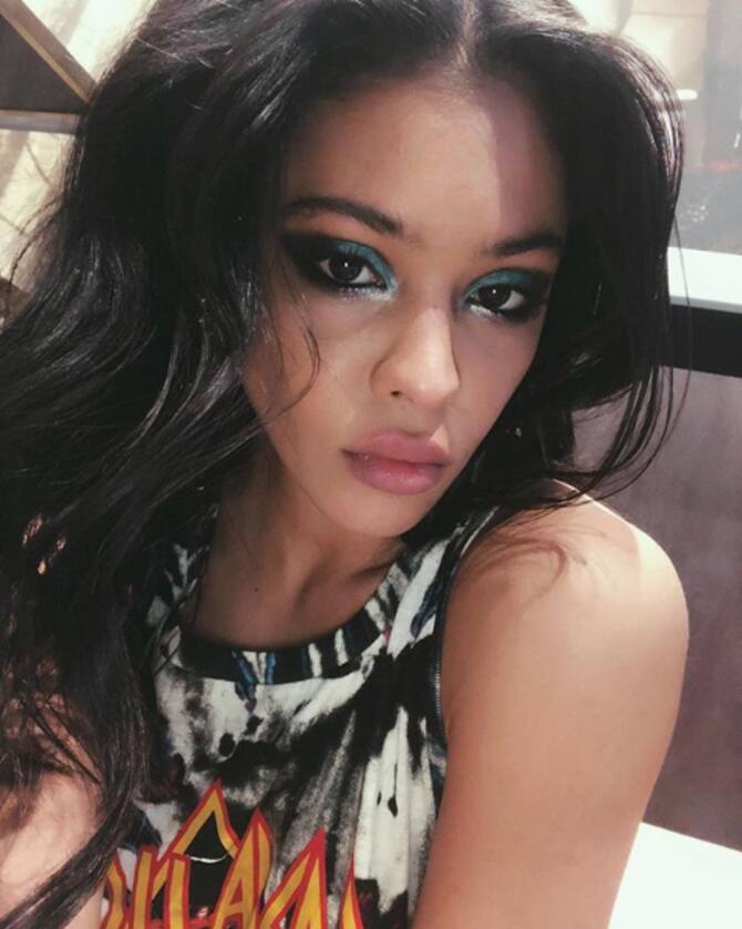 Victoria Stella, le foto più sexy della nuova fidanzata di Irama