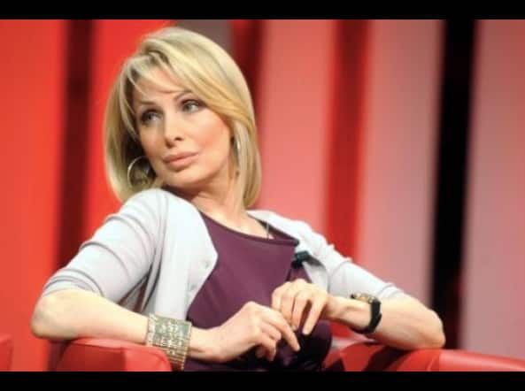 Marta Flavi sexy su Instagram a 68 anni, la foto