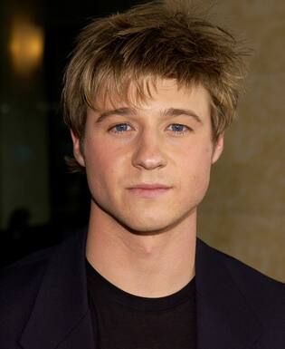 The O.C., Benjamin McKenzie ieri e oggi: ecco come è cambiato l'attore