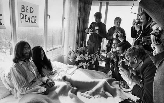 John Lennon e Yoko Ono, 50 anni fa il “Bed-In For Peace”
